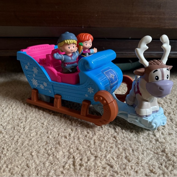 Little People | Toys | Frozen Sleigh Toy With 3 Character Figures ...
